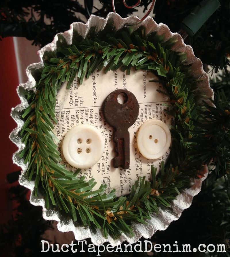 How to Make Vintage Tart Tin Christmas Ornaments