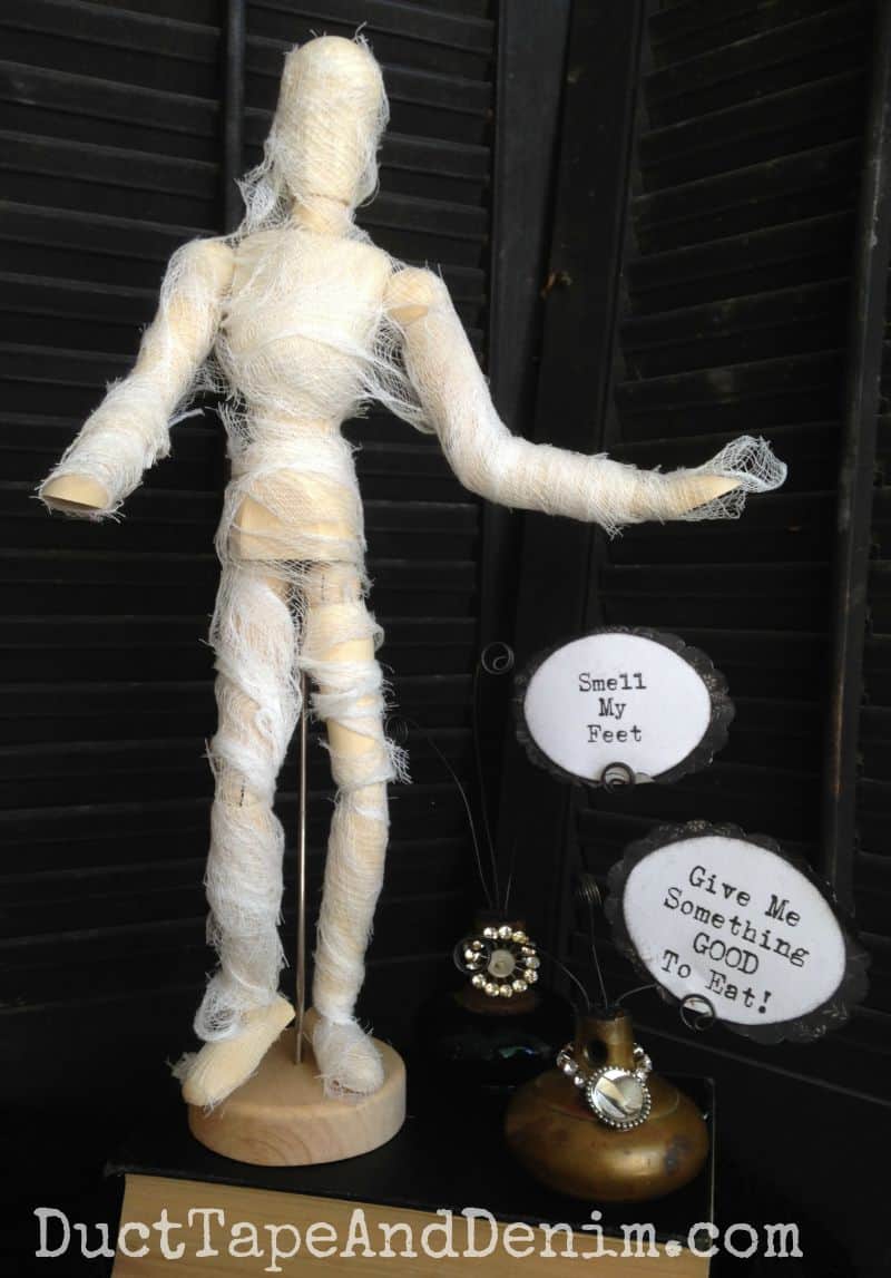 How to Make a Quick and Easy Halloween Mummy Model