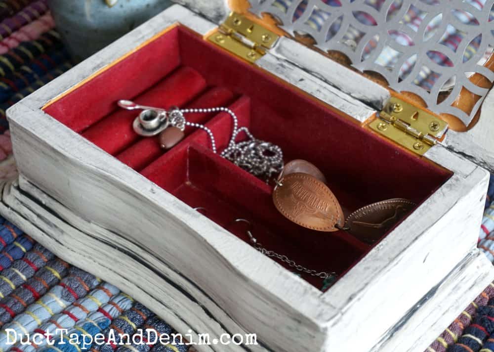 How to Turn a Cheap Find into a Beautiful White Jewelry Box